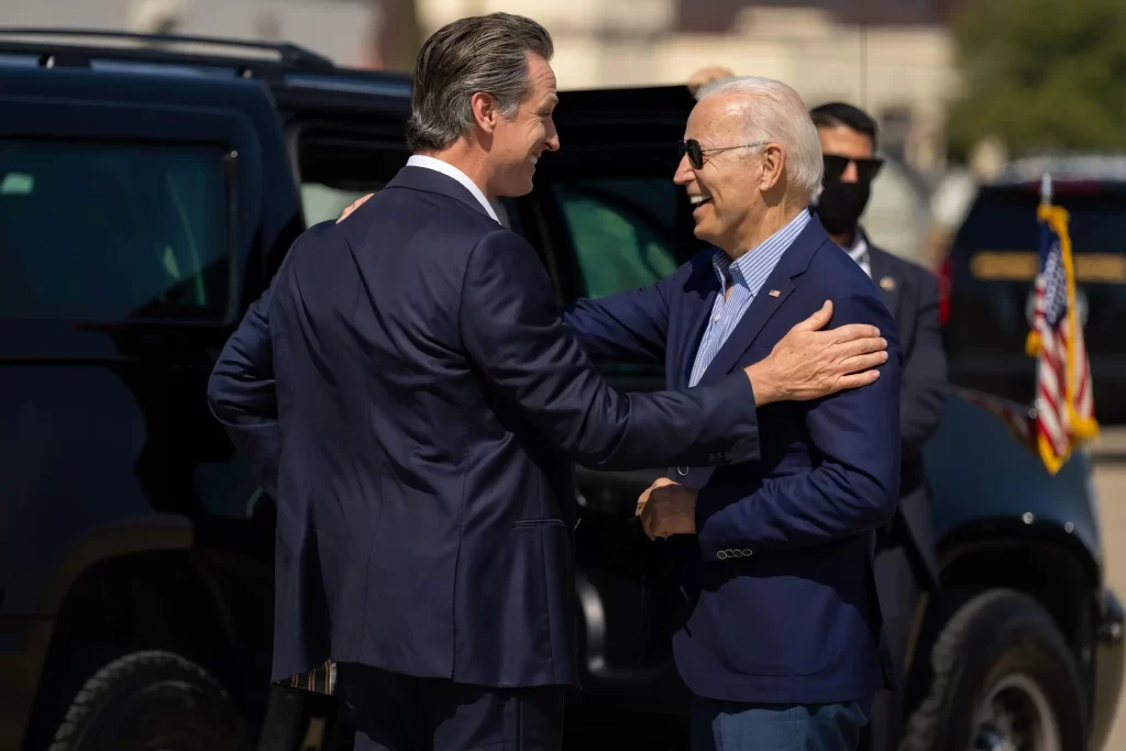 Gavin Newsom Secretly Funded His Own Statue At San Francisco City Hall ...