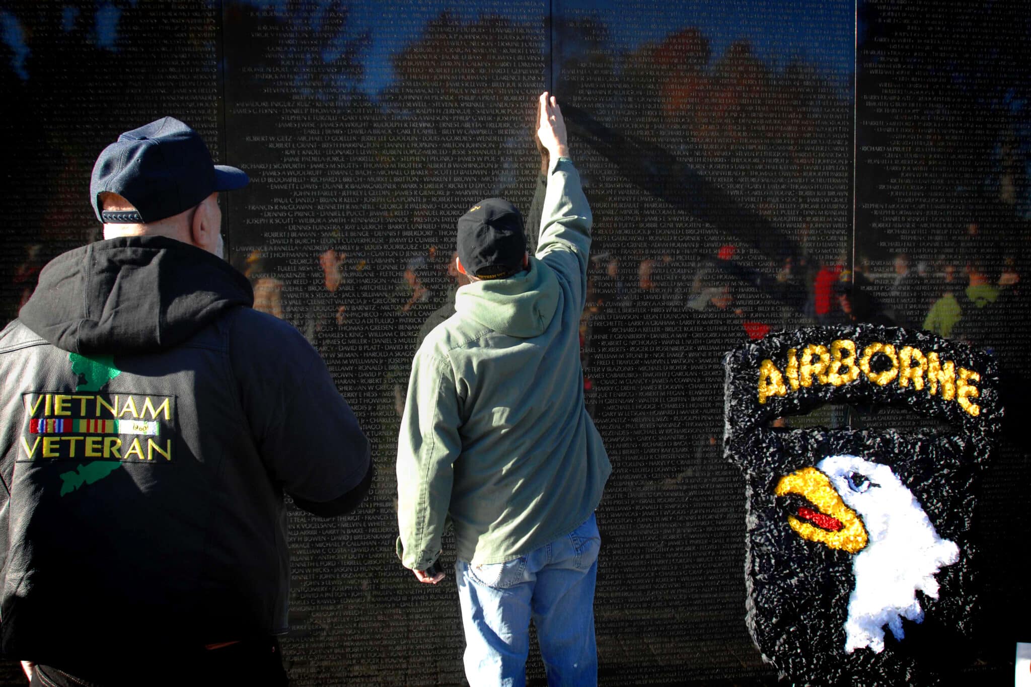 Remembering The Fallen: 7 Extraordinary Tales Of American Valor ...