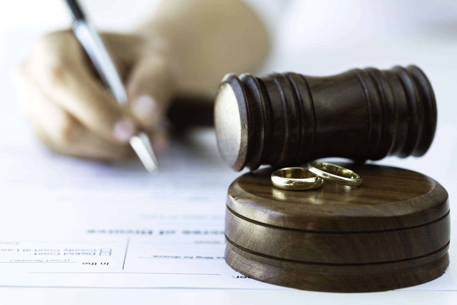 Former Senator Accused Of Breaking Up Marriage In Rare Lawsuit ...