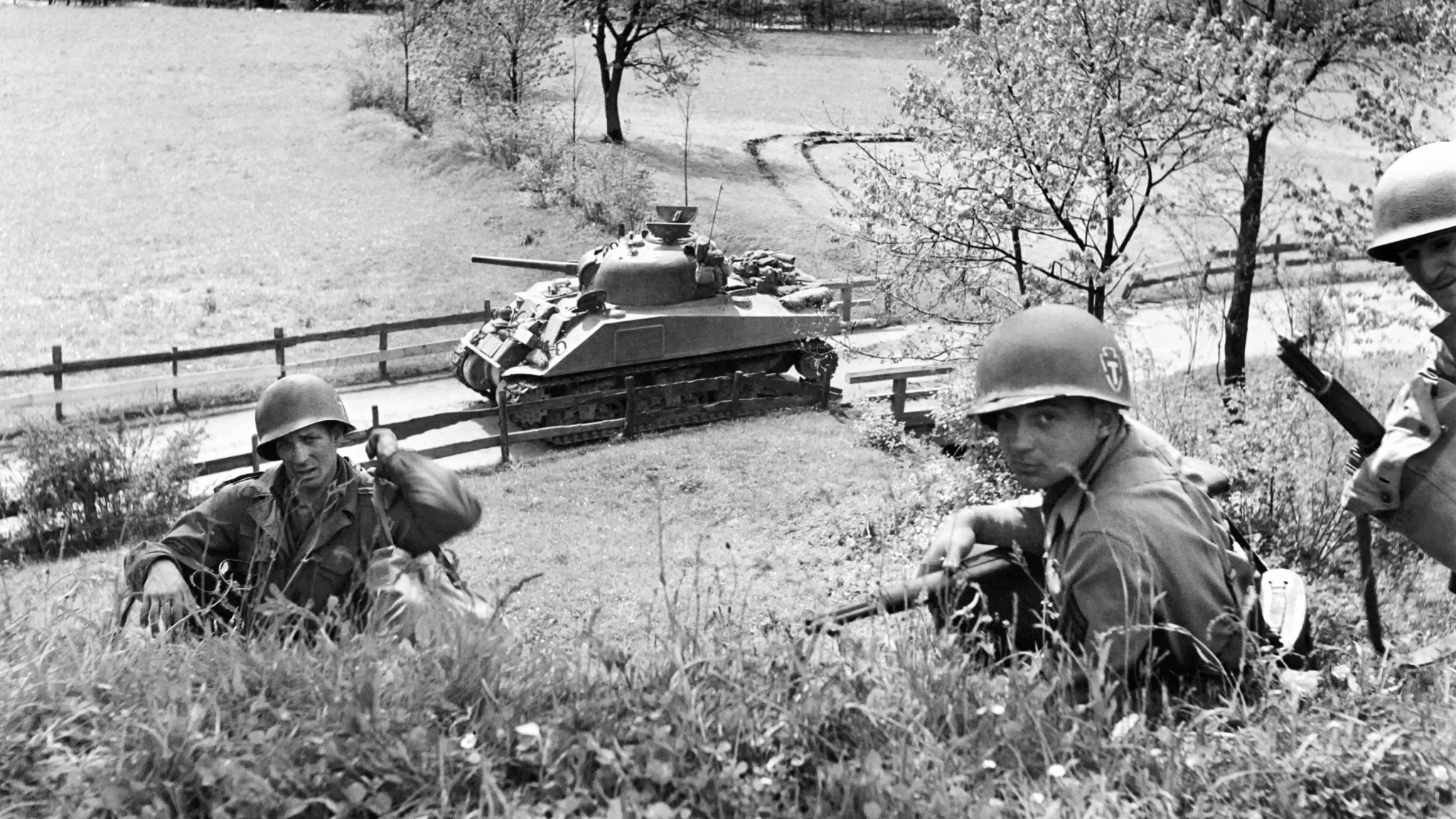 When Americans, Germans, And POWs Fought The SS From The Walls Of A ...