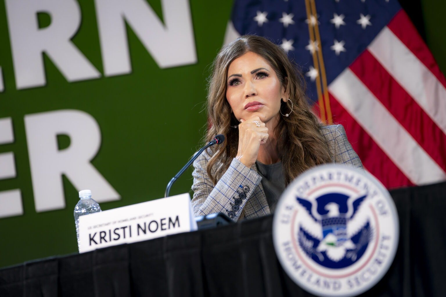 DHS Offers $3,000 Holiday Stipend To Encourage Self-Deportation ...