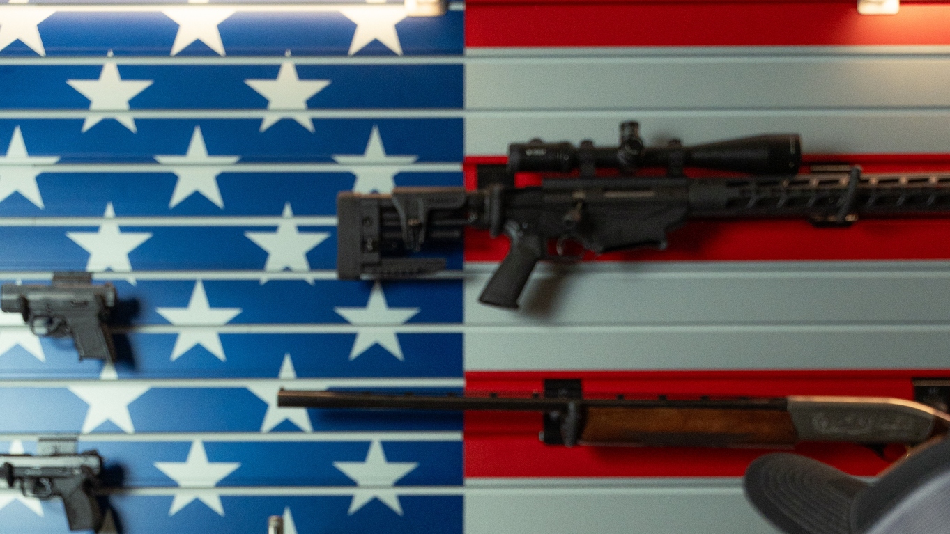 Patriot Wall By Hold Up Displays: Expandable American Flag Gun Wall ...